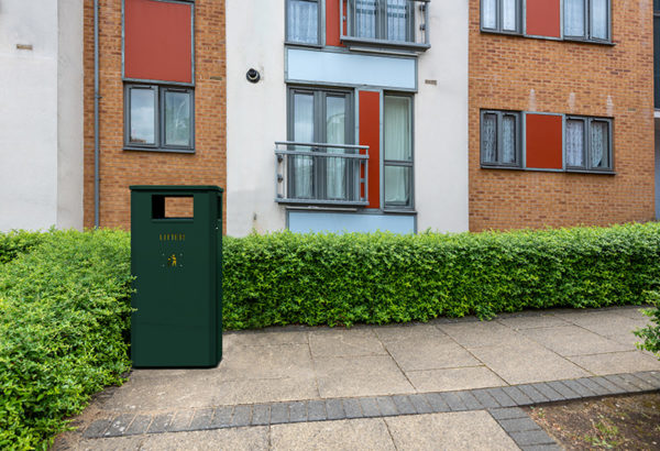 The Essential Litter Bin: Function, Form and Strategies | metroSTOR